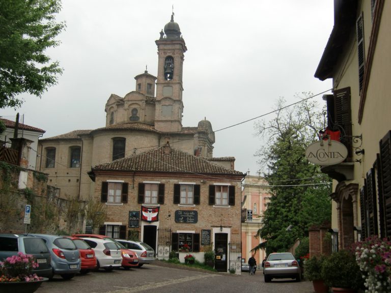 Due passi per il centro storico di Neive - Cosa Vedere nelle Langhe