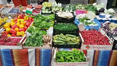 The Tuesday market in Canelli - Cosa Vedere nelle Langhe